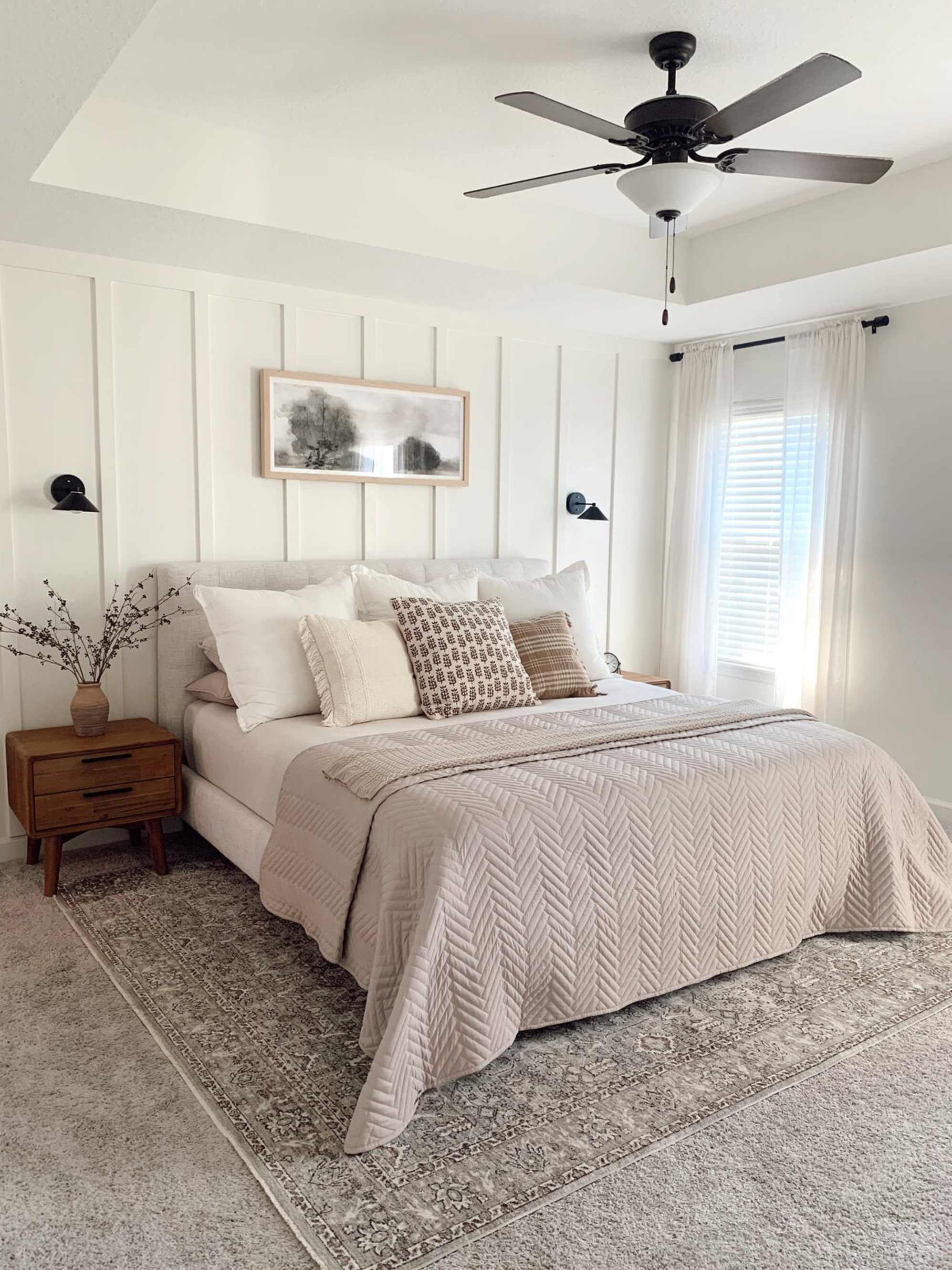 Differences Between a Panel Bed and Platform Bed | Castlery US