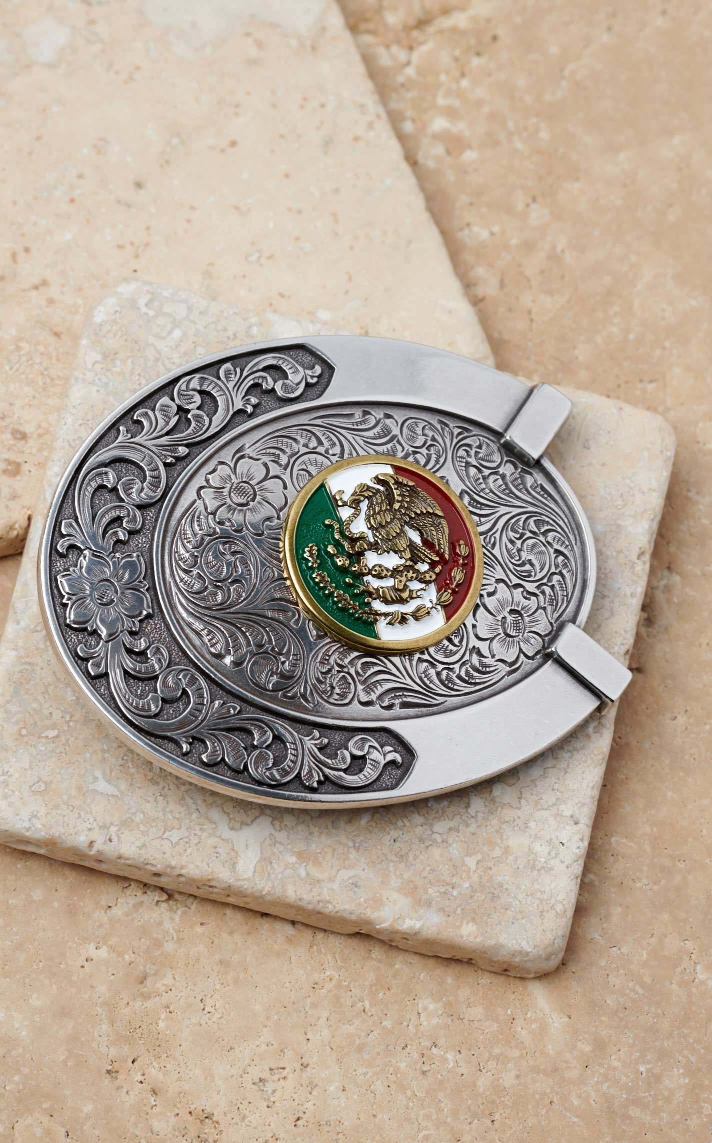 Ariat Silver Horseshoe Oval with Etched Scrolling and Mexico Flag ...