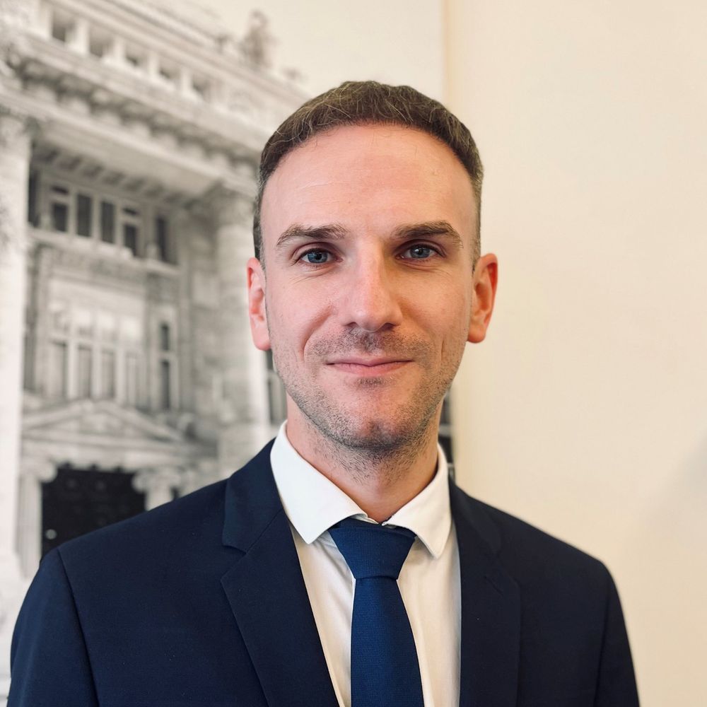 Dr. D. Kovács Róbert