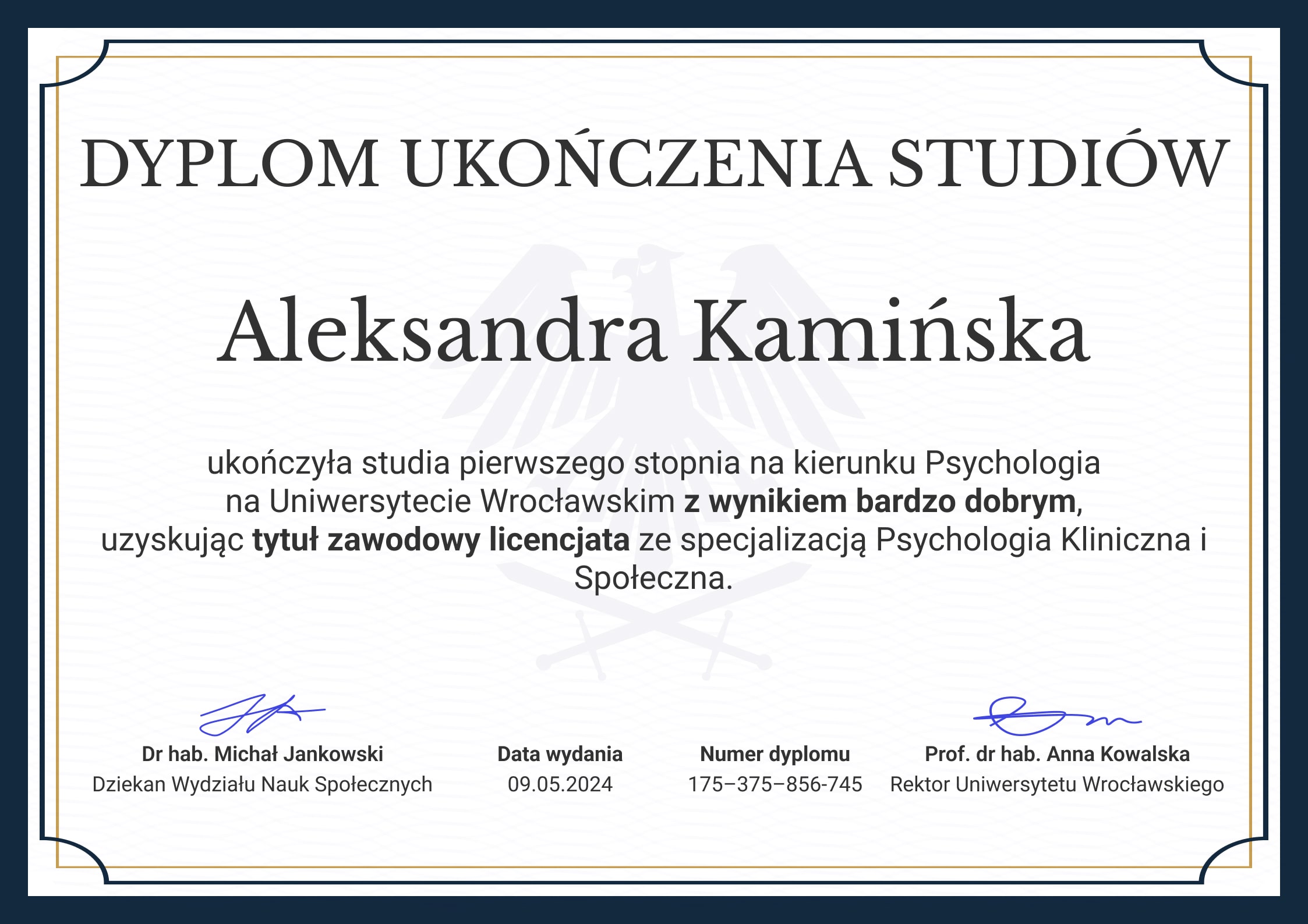 Ponadczasowy i profesjonalny dyplom ukończenia studiów