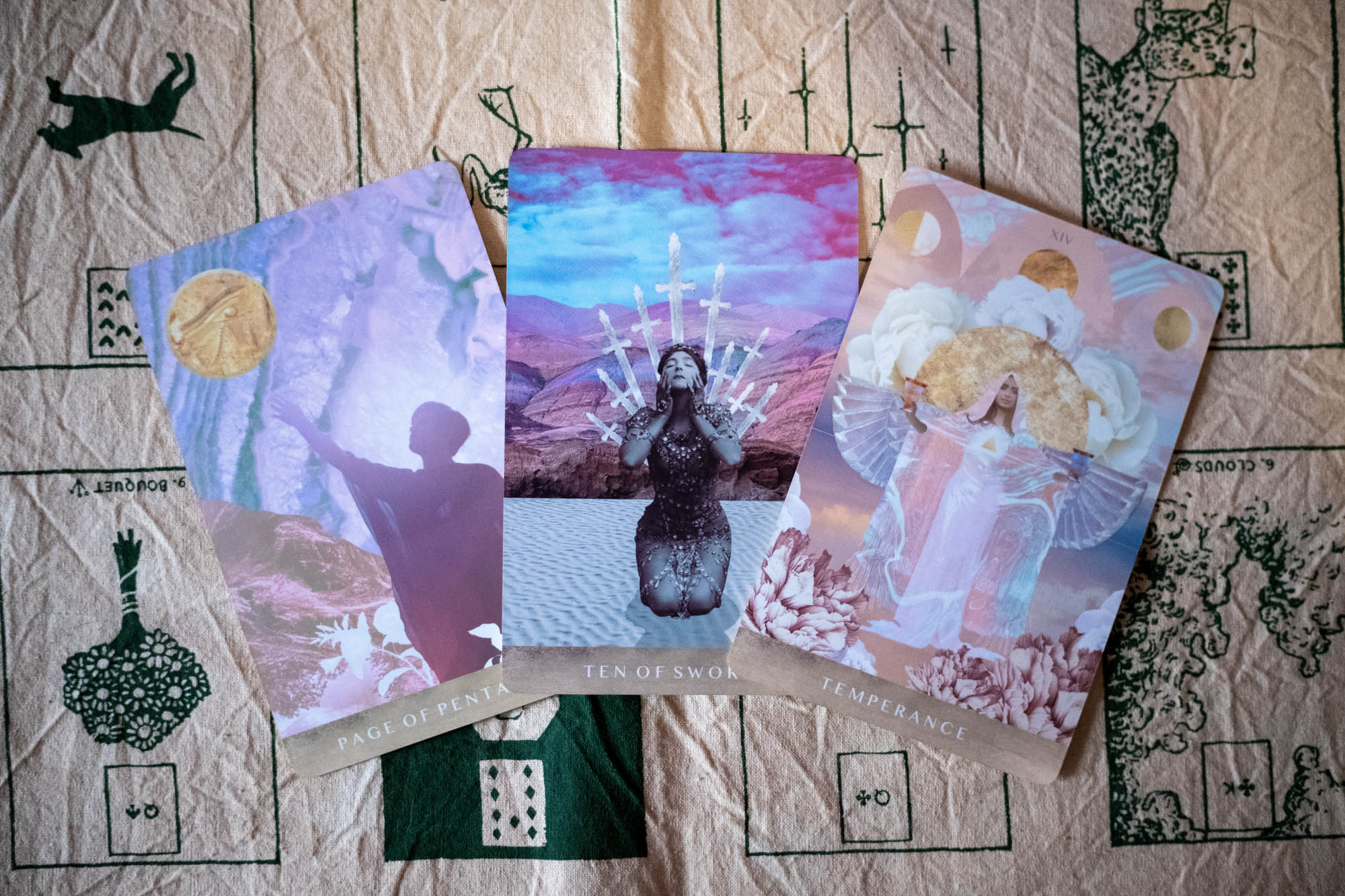 exolith ⁄ tarot-grid
