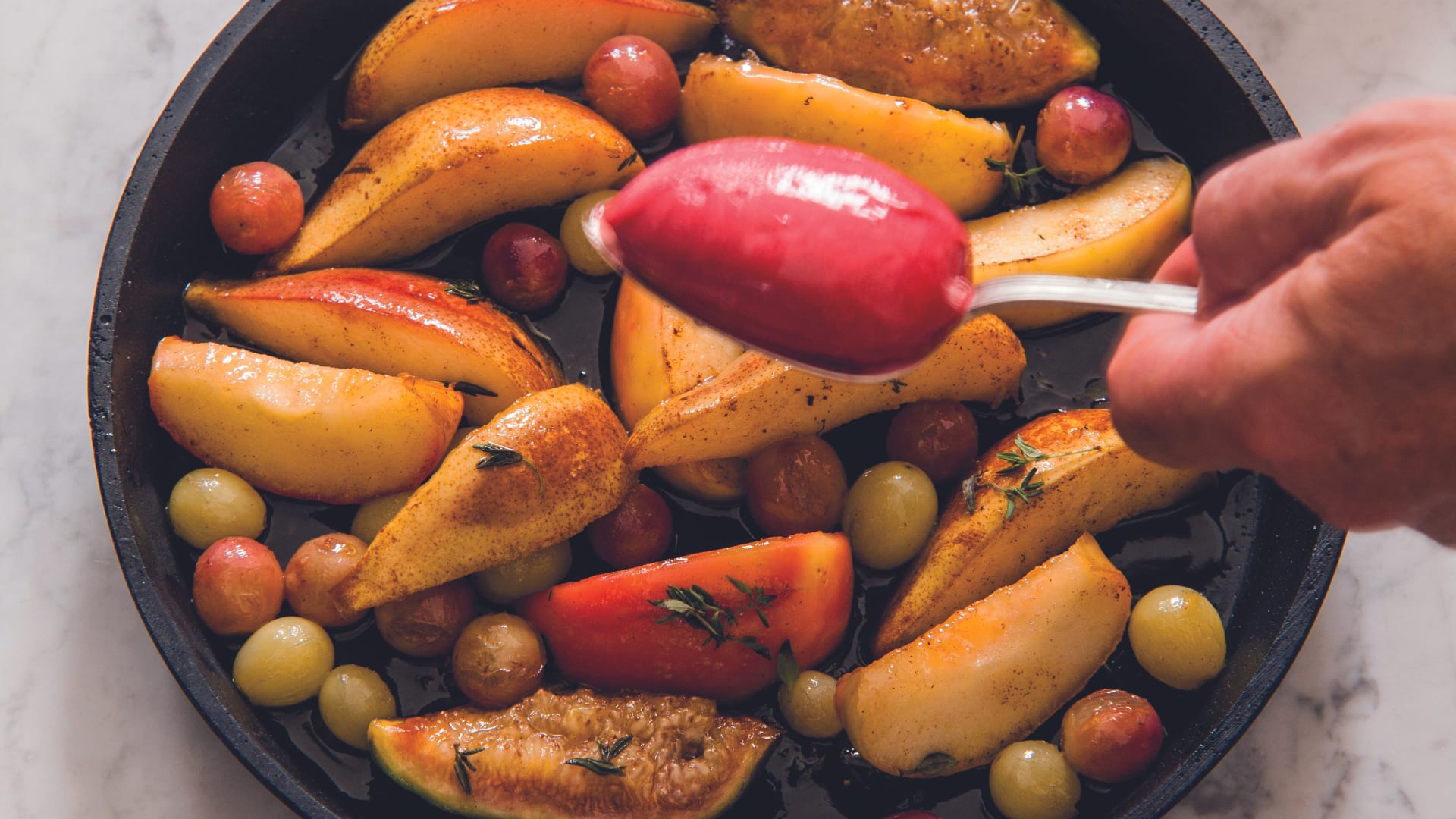 Cheflix - Discover the recipe for 'Baked fruit with figs and honey'