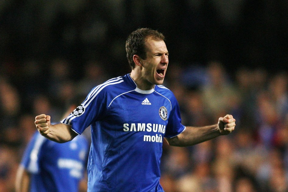 Chelsea champion Arjen Robben retires from football | News | Official ...