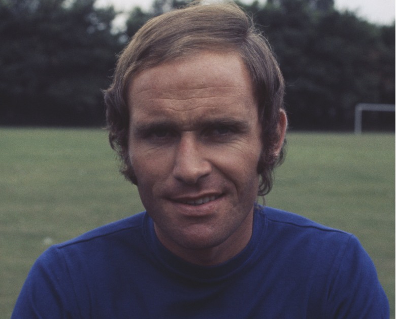 Dempsey’s historic FA Cup shirt on display in Chelsea Museum | News ...