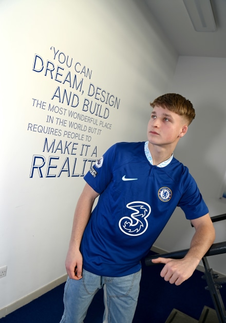 Young forward Morgan transfers to Chelsea | News | Official Site ...