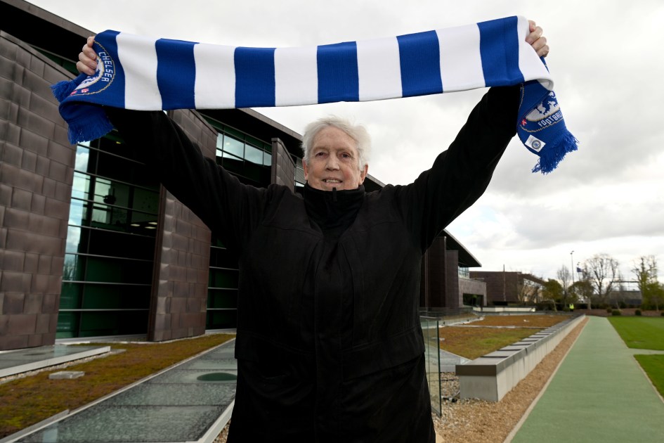 Hearing from Marvin Hinton - famous defender back with the Blues | News ...