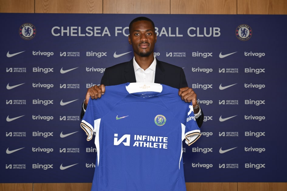 Tosin taking inspiration from Chelsea legends | News | Official Site ...
