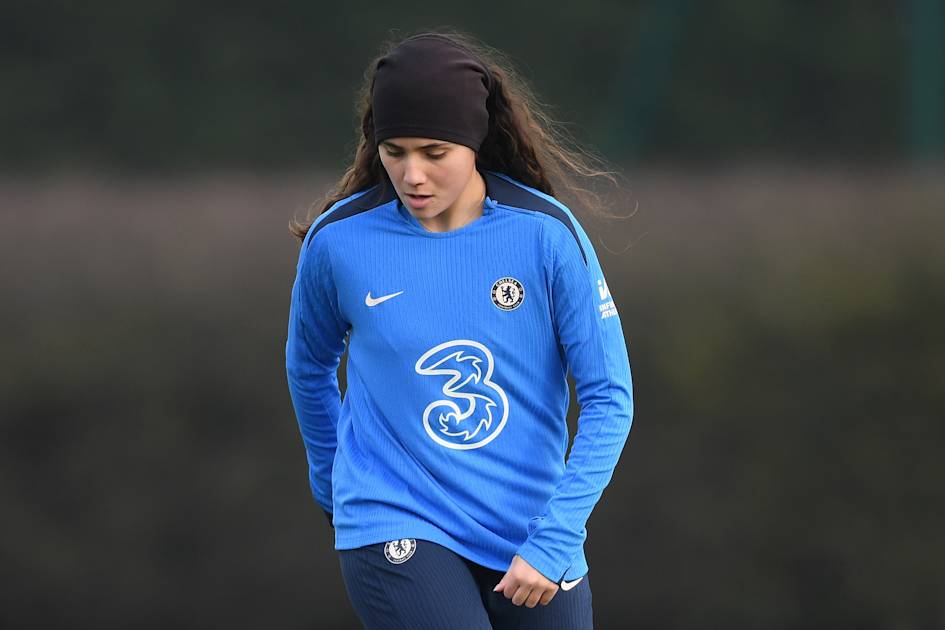 Louna Ribadeira completes loan move | News | Official Site | Chelsea ...