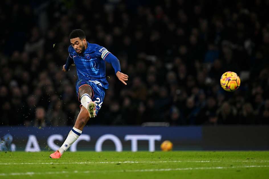 James free-kick voted Chelsea Goal of the Month | News | Official Site ...