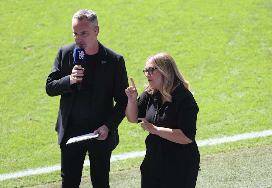 Signing on screen: Watch Chelsea fans benefit from BSL initiative ...