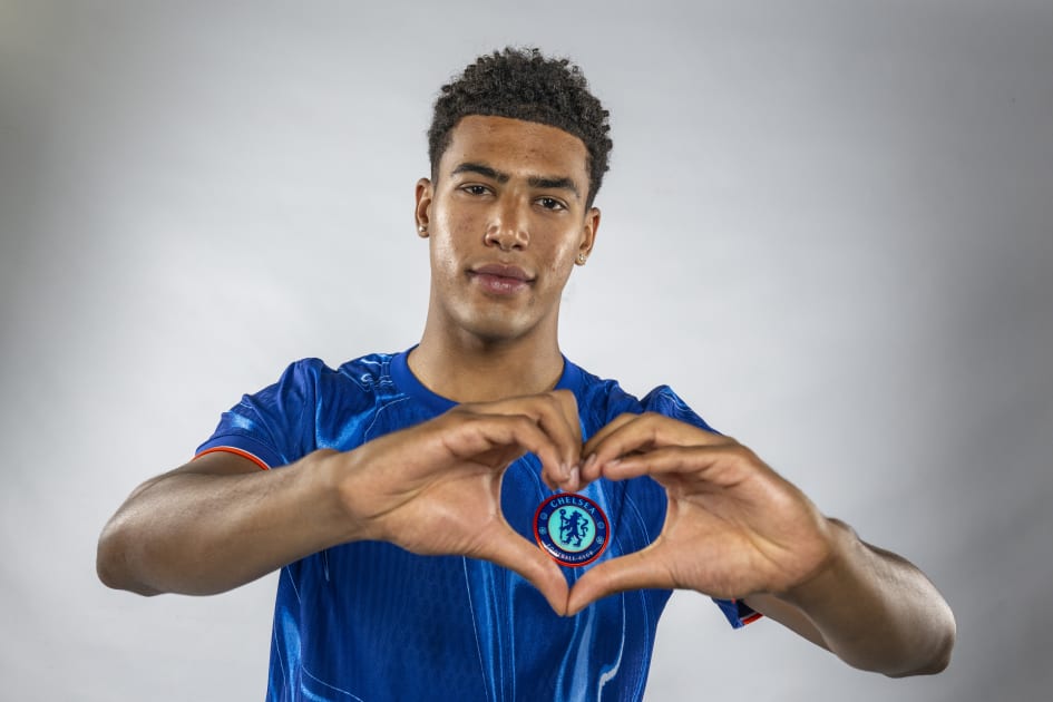 Caleb Wiley completes Chelsea transfer | News | Official Site | Chelsea ...