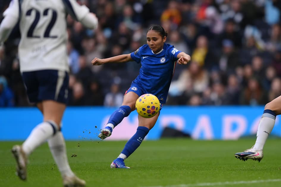 Thompson doubles the lead | Video | Official Site | Chelsea Football Club