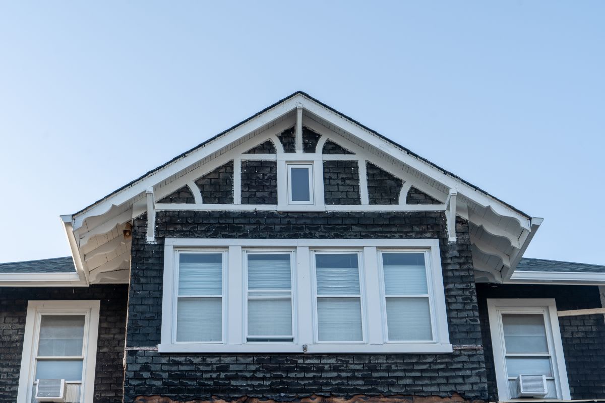 Single vs Double Hung Windows: Which to Choose?