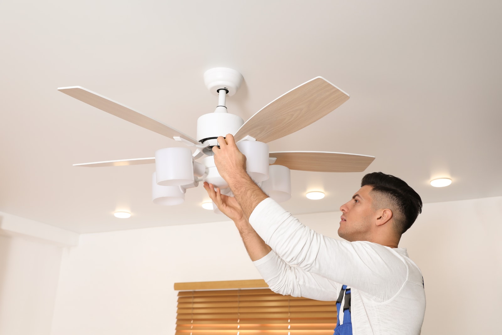 Condensation on Windows: 4 Smart Solutions