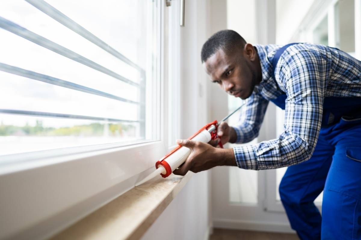 Window Seal: 3 Ways to Tell It Has Failed and How to Fix it