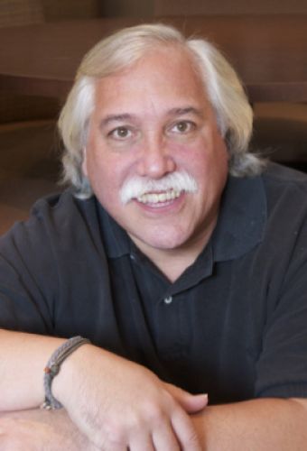 Neal Schweber Psychoanalyst is a therapist serving NY.