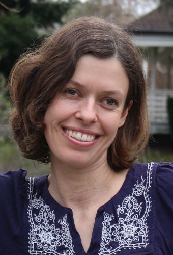 Laura Mallory LMFT is a therapist serving CA.