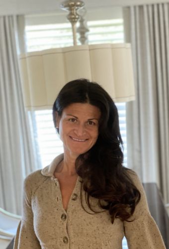 Dr. Lisa Cordero LMHC is a therapist serving FL, NY, PA, AZ, CA, DE and NH.