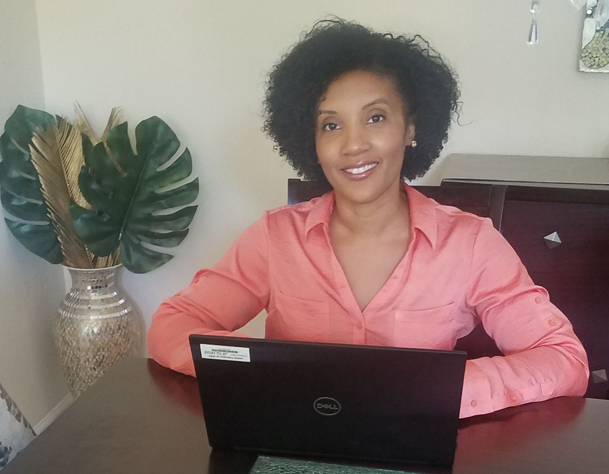 Angelica Sandoval LMHC is a therapist serving FL.