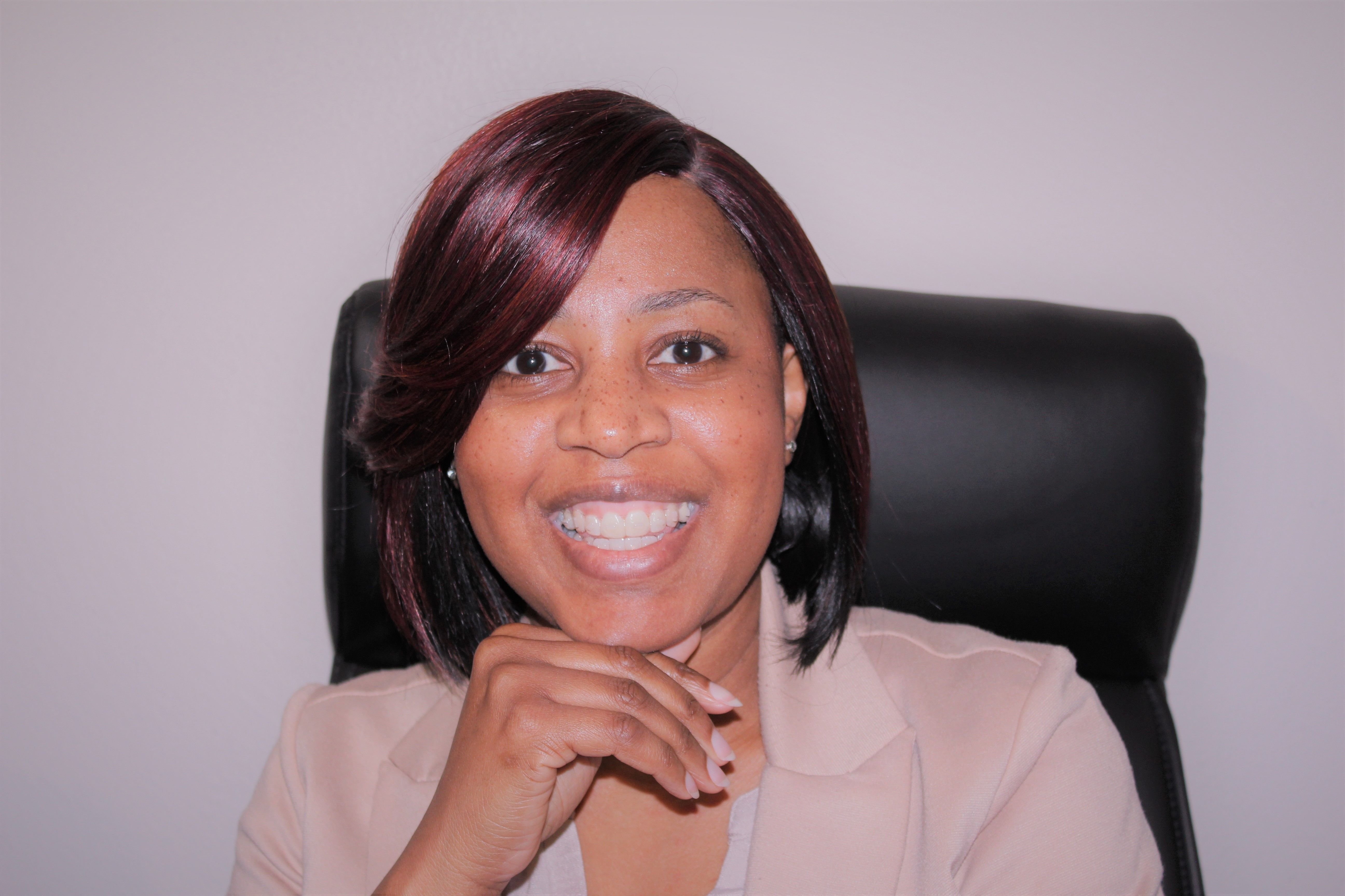 Josely Daniel LMHC is a therapist serving FL.