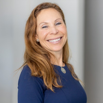 Victoria Landes LCSW is a therapist serving FL and CA.