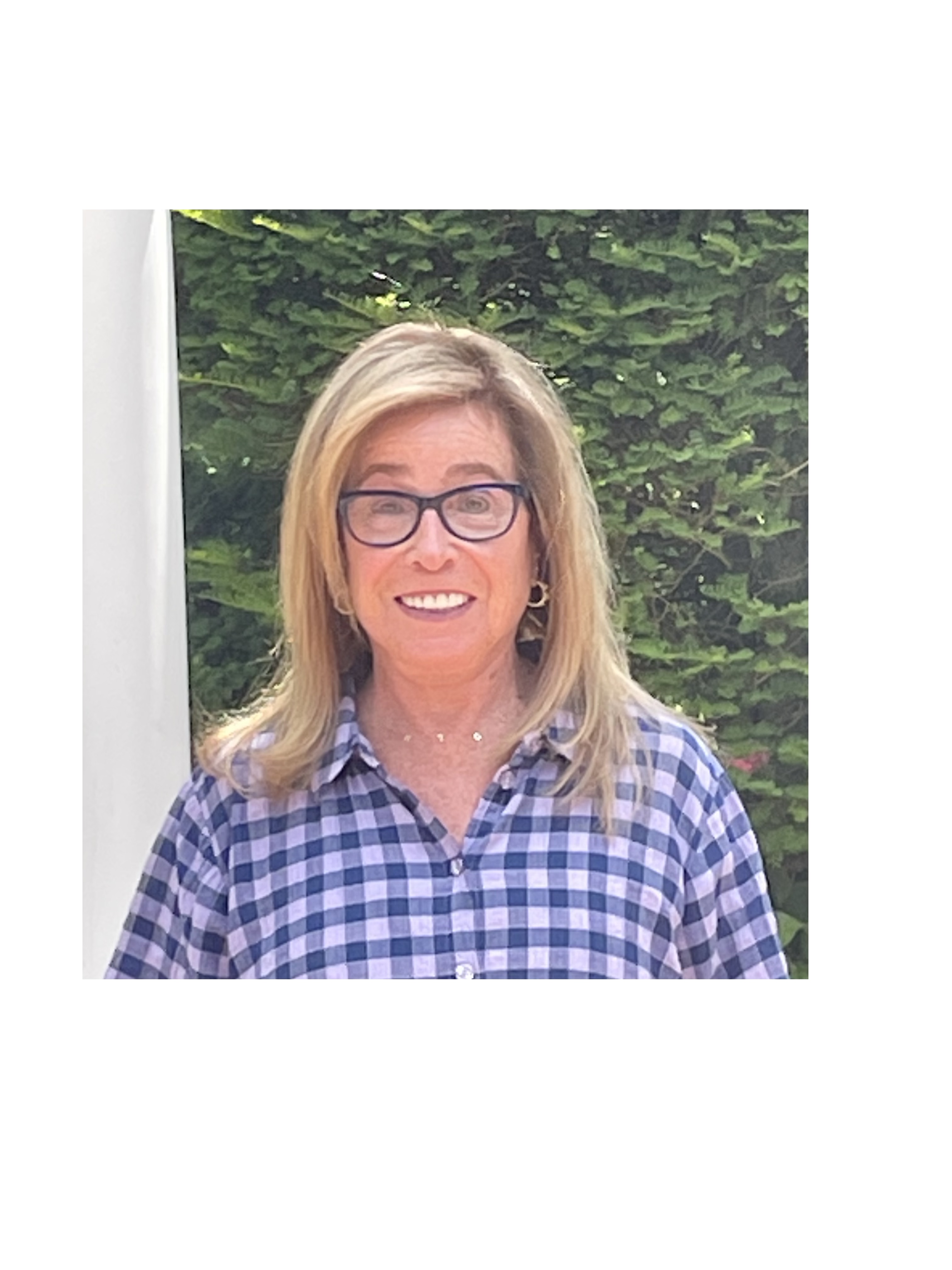 regina evans LCSW is a therapist serving FL.