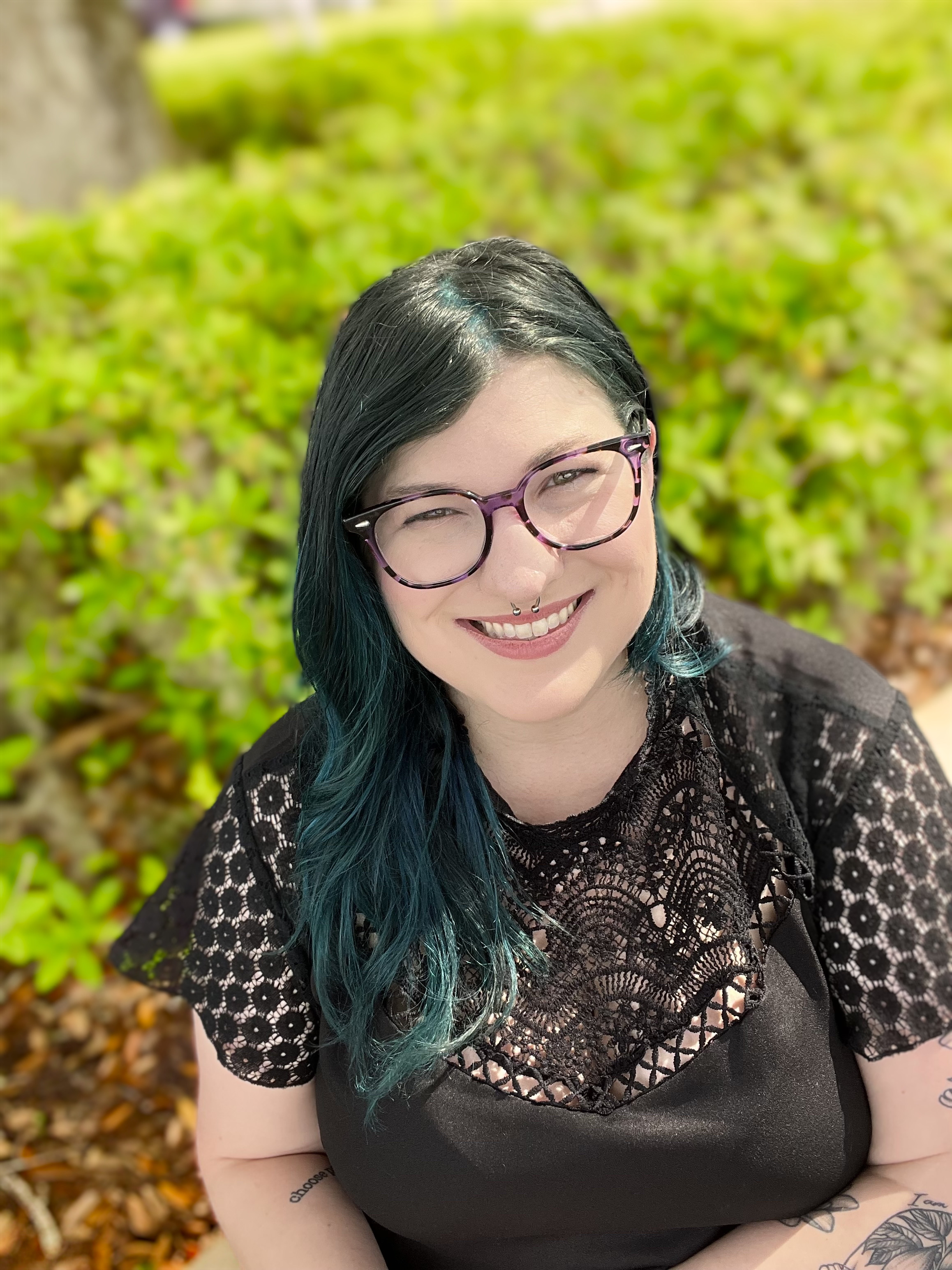 Britta L'Etoile-Lopes LMHC is a therapist serving FL.