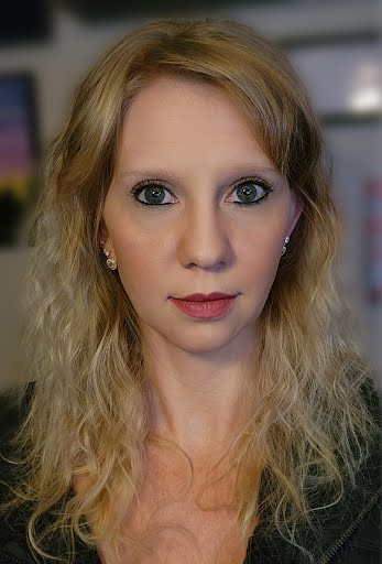 Katherine Pettit LMSW-C is a therapist serving MI.