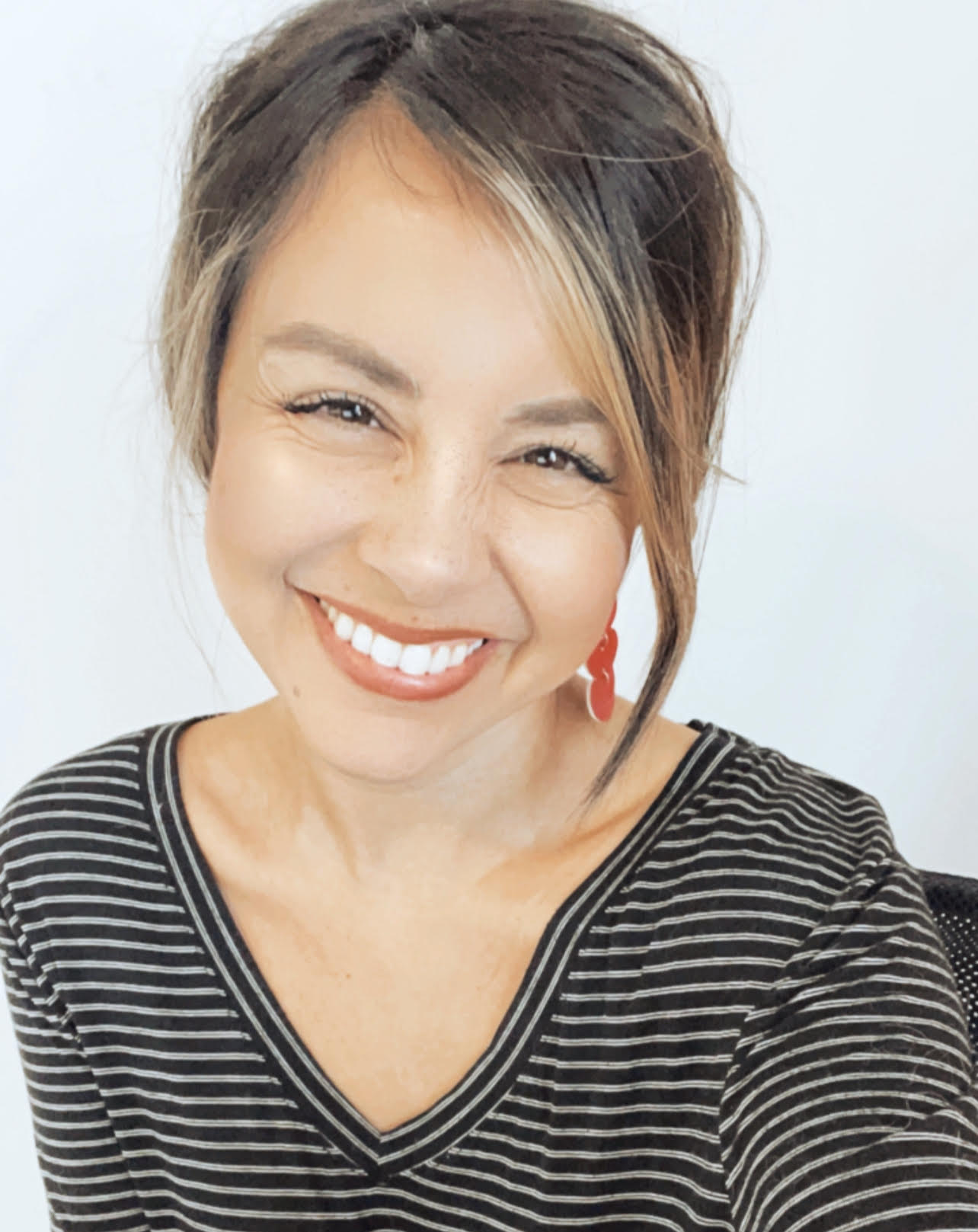 Alexandra Echelmeier LCSW is a therapist serving MO.