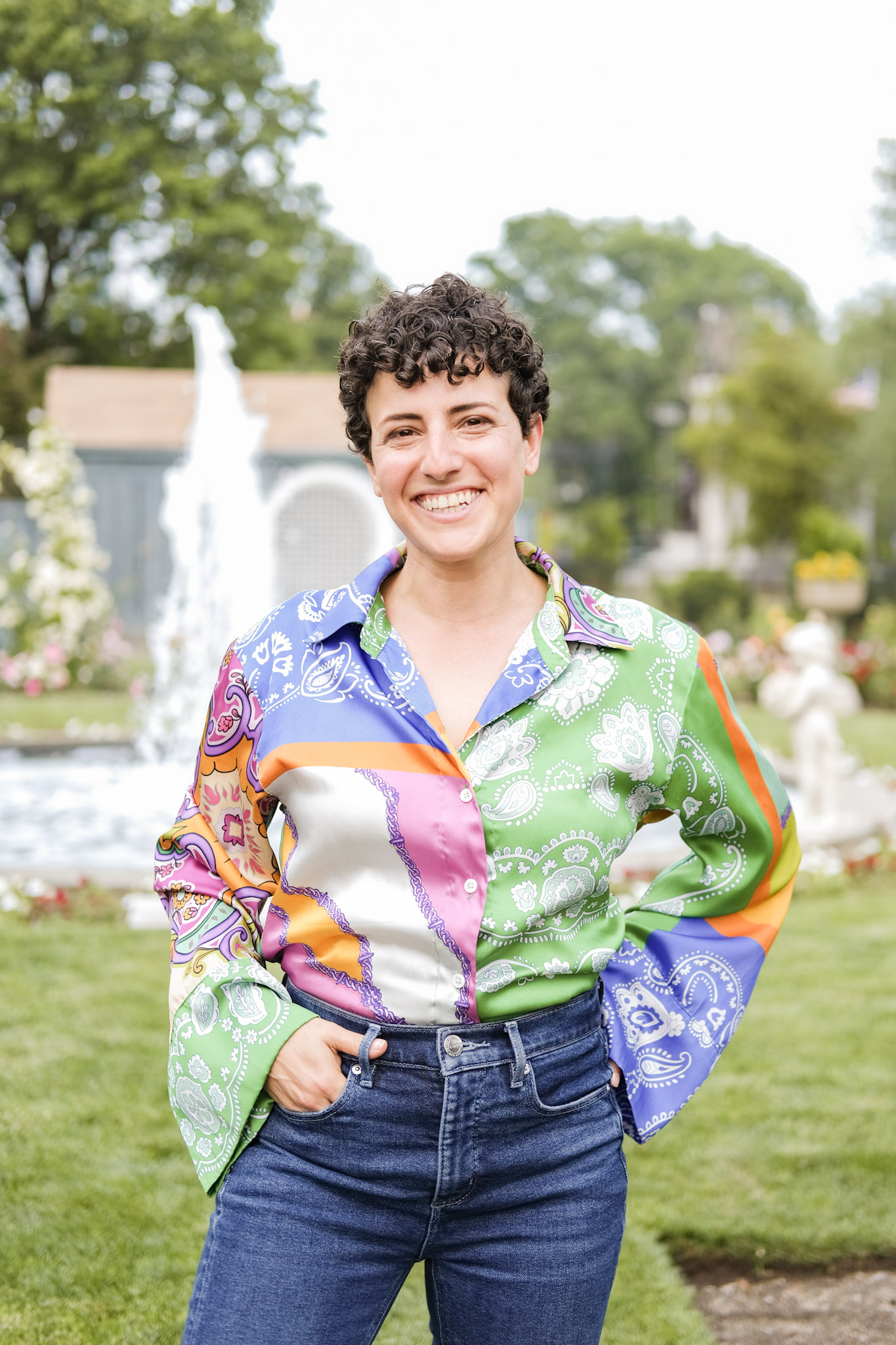 Ariel Shapiro LICSW is a therapist serving MA and NY.