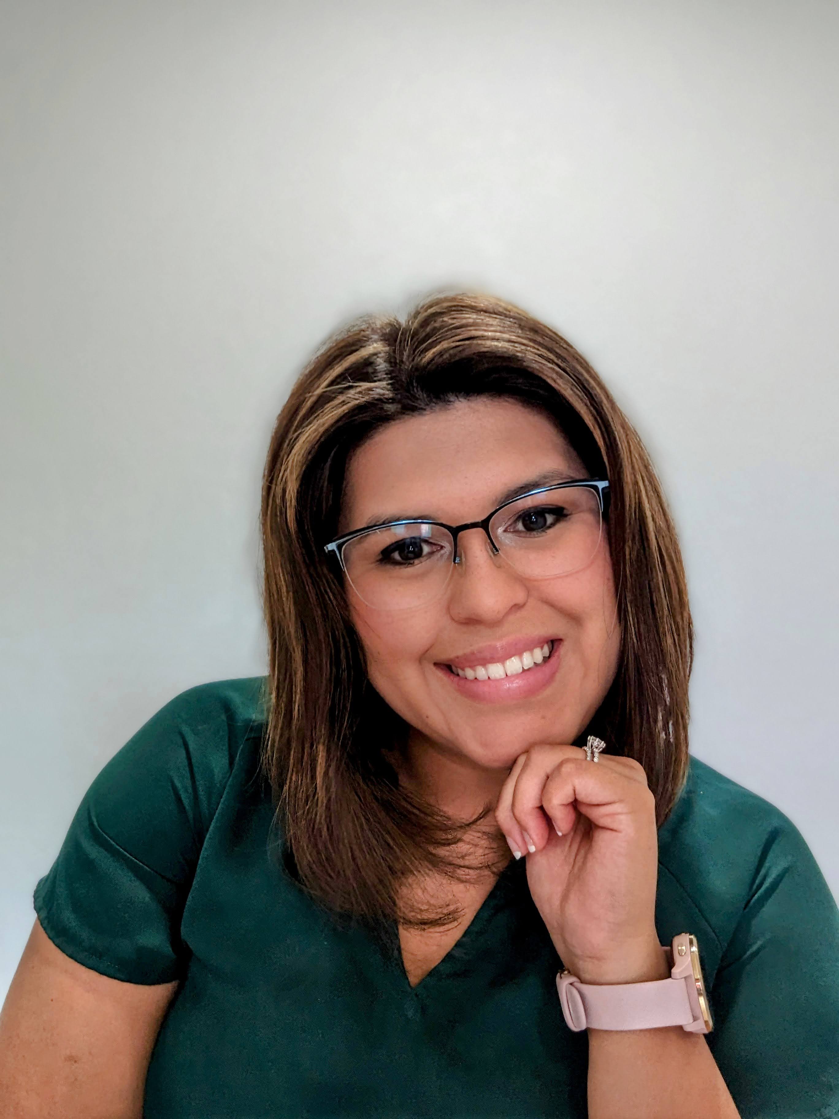 Amber Arellano, Licensed Associate Marriage and Family Therapist offers therapy under clinical ...