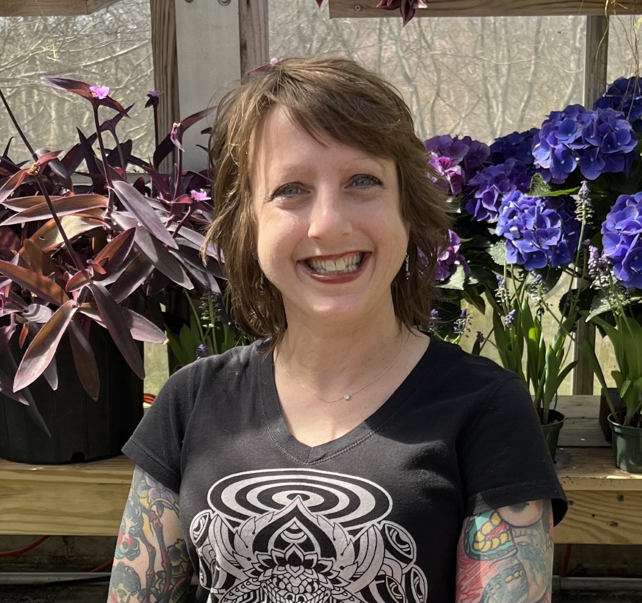 Ms. Cathy Lucisano LMHC is a therapist serving NY.