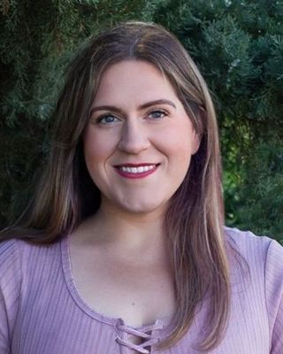 Jessica Surges LCSW is a therapist serving IL.