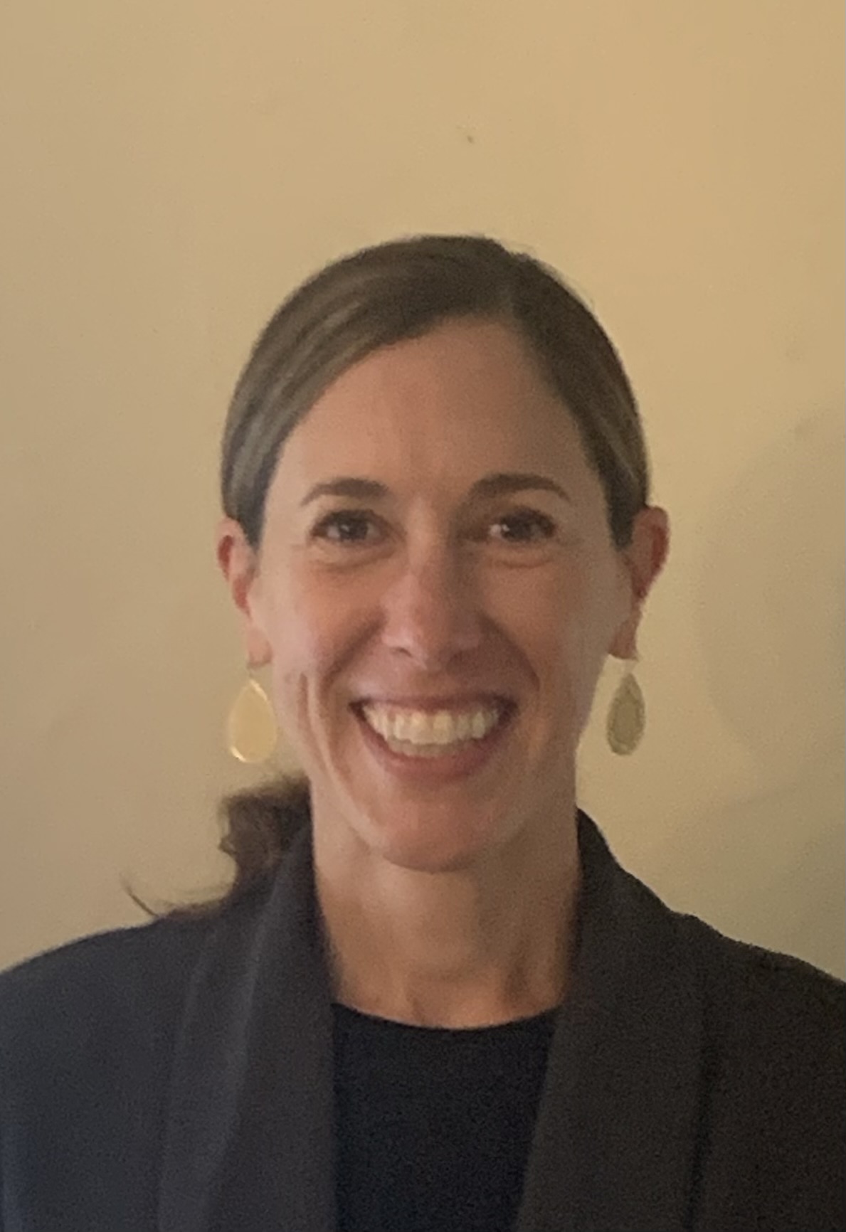 Dr. Pamela Szczygiel LICSW is a therapist serving MA and PA.