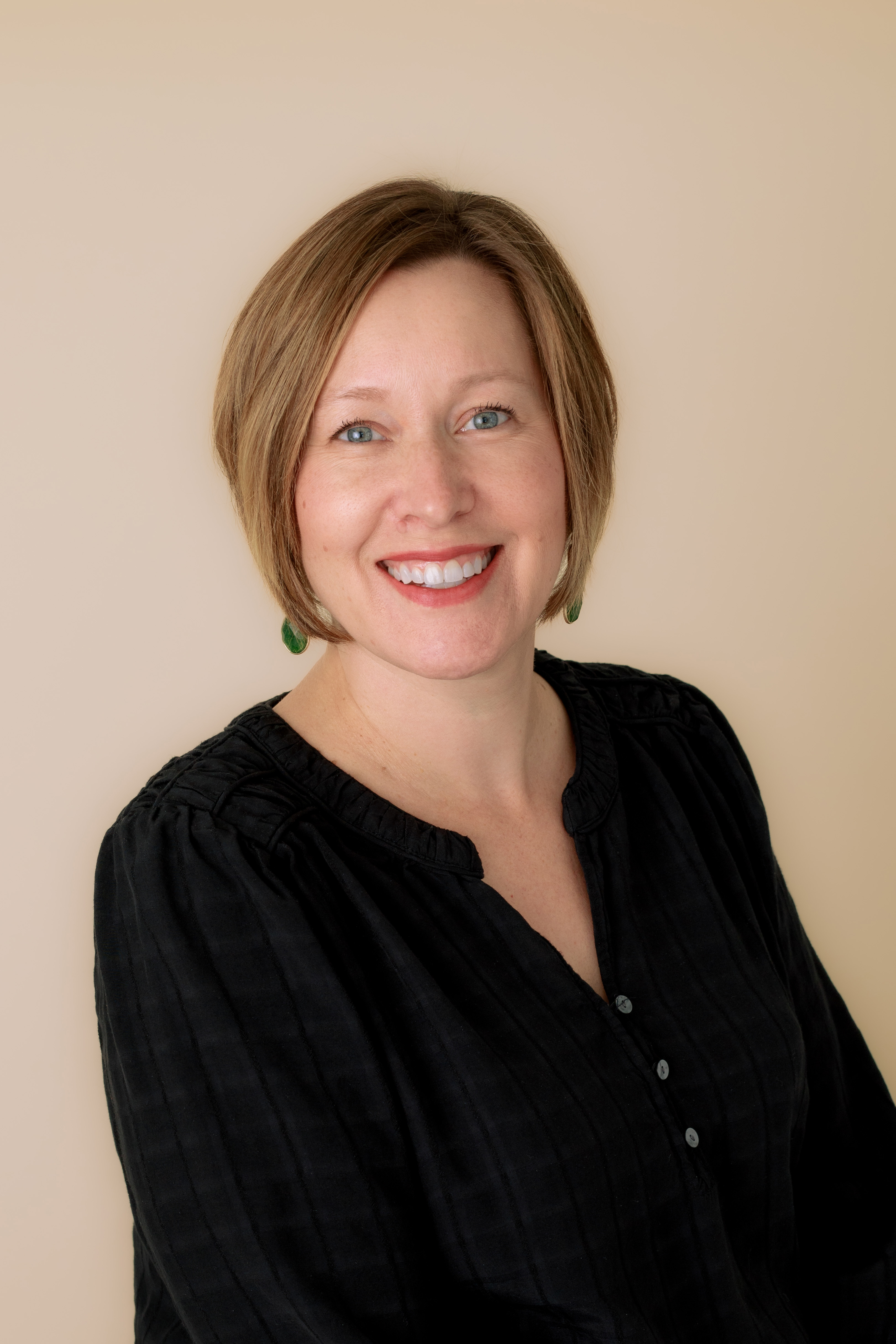 Mrs. Deborah Vara LPC is a therapist serving VA.