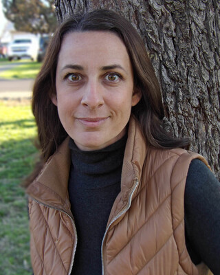 April Silva LMFT is a therapist serving CA.