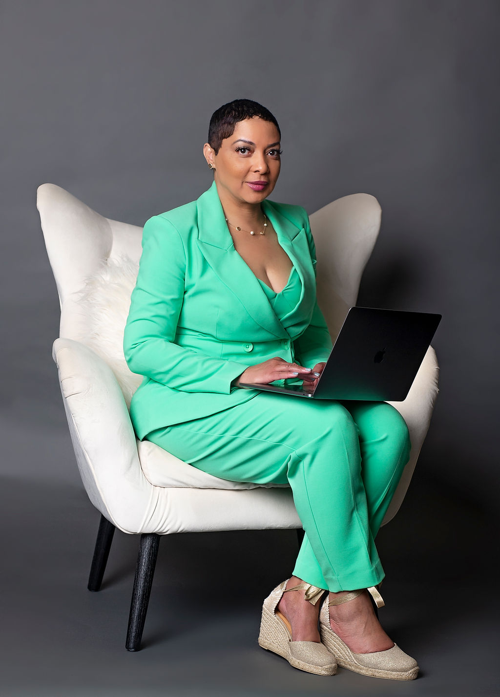 Dr. Chasity Carswell NP is a therapist serving GA.