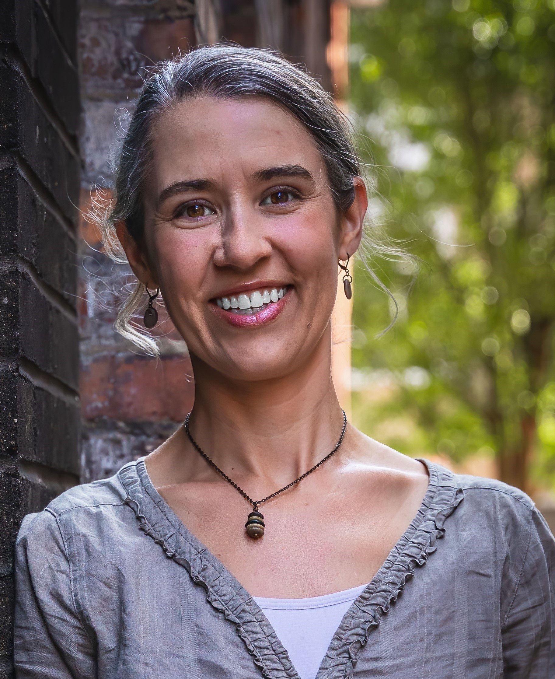 Dr. Lucy Sternburgh LPC is a therapist serving MI.