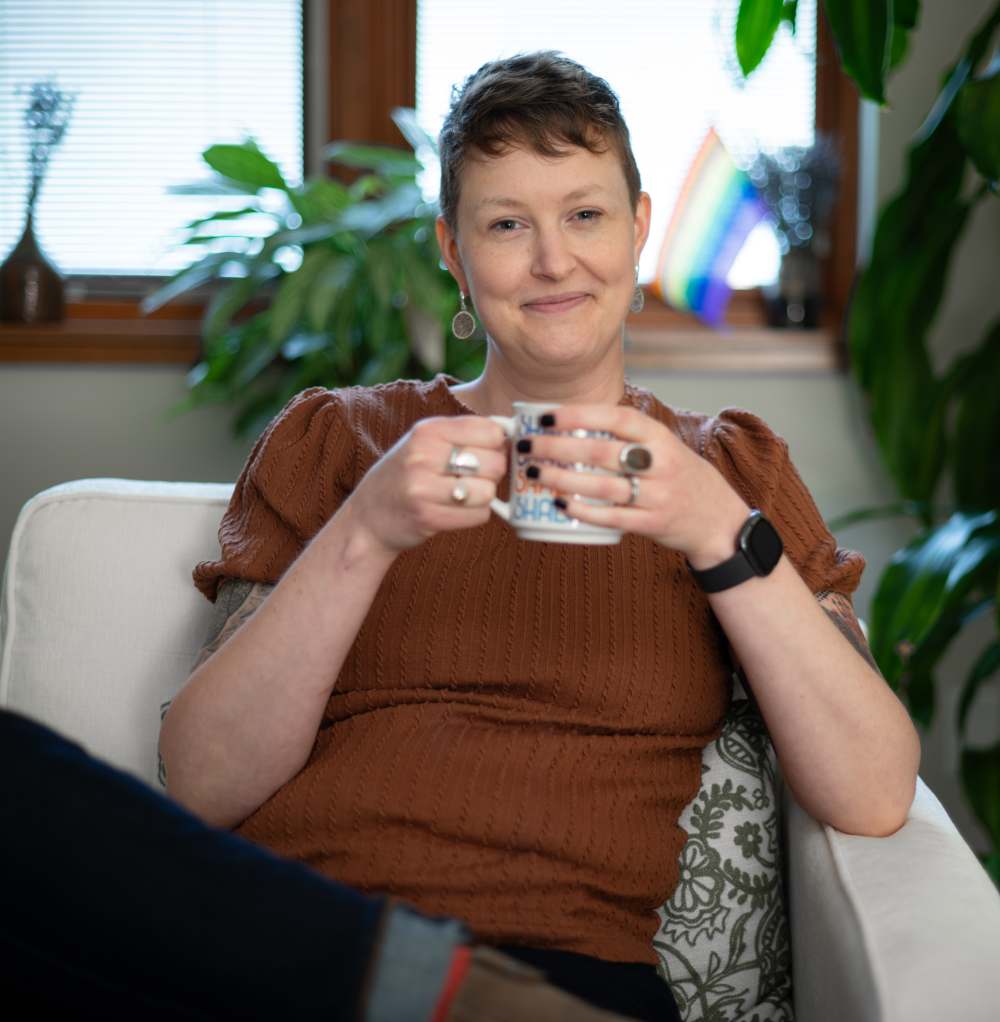 Marie Selleck LMSW-C is a therapist serving MI and FL.