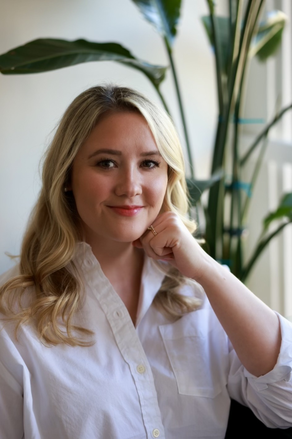 Mrs. Mandi Behzadi, Associate Marriage and Family Therapist offers therapy under clinical ...