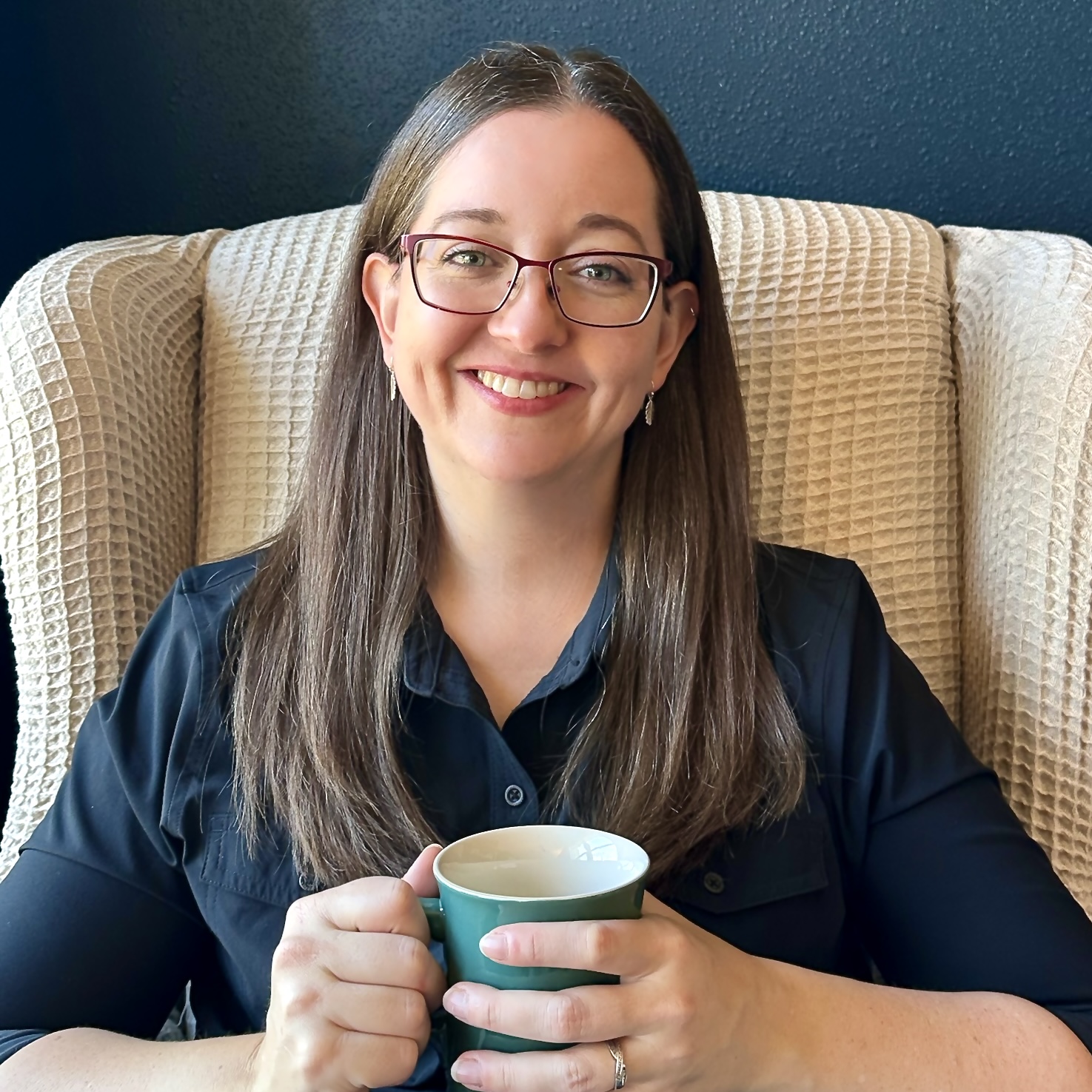 Larissa Smith LCSW is a therapist serving TX and TN.