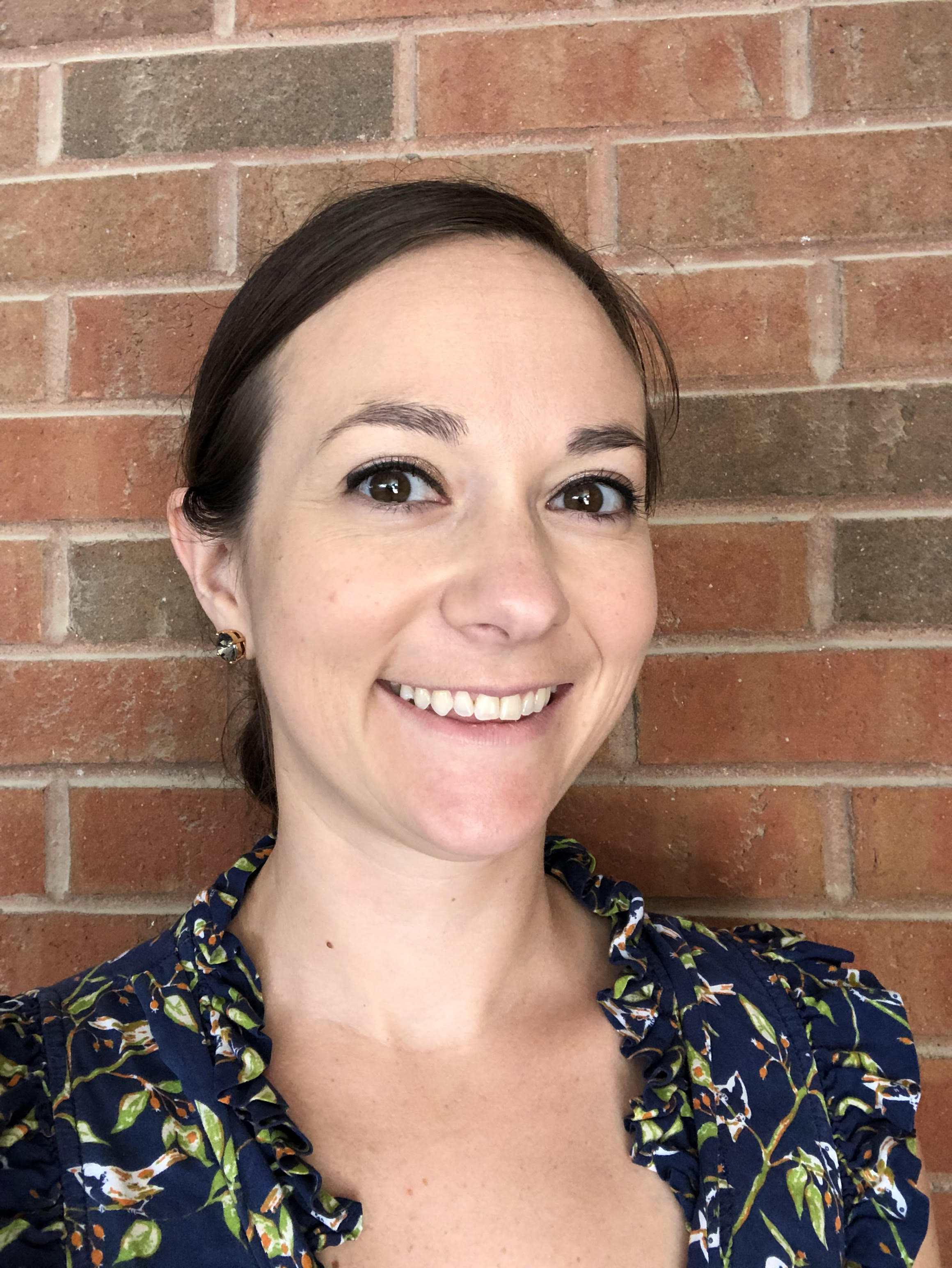 Rebecca Ray LCSW is a therapist serving KS.