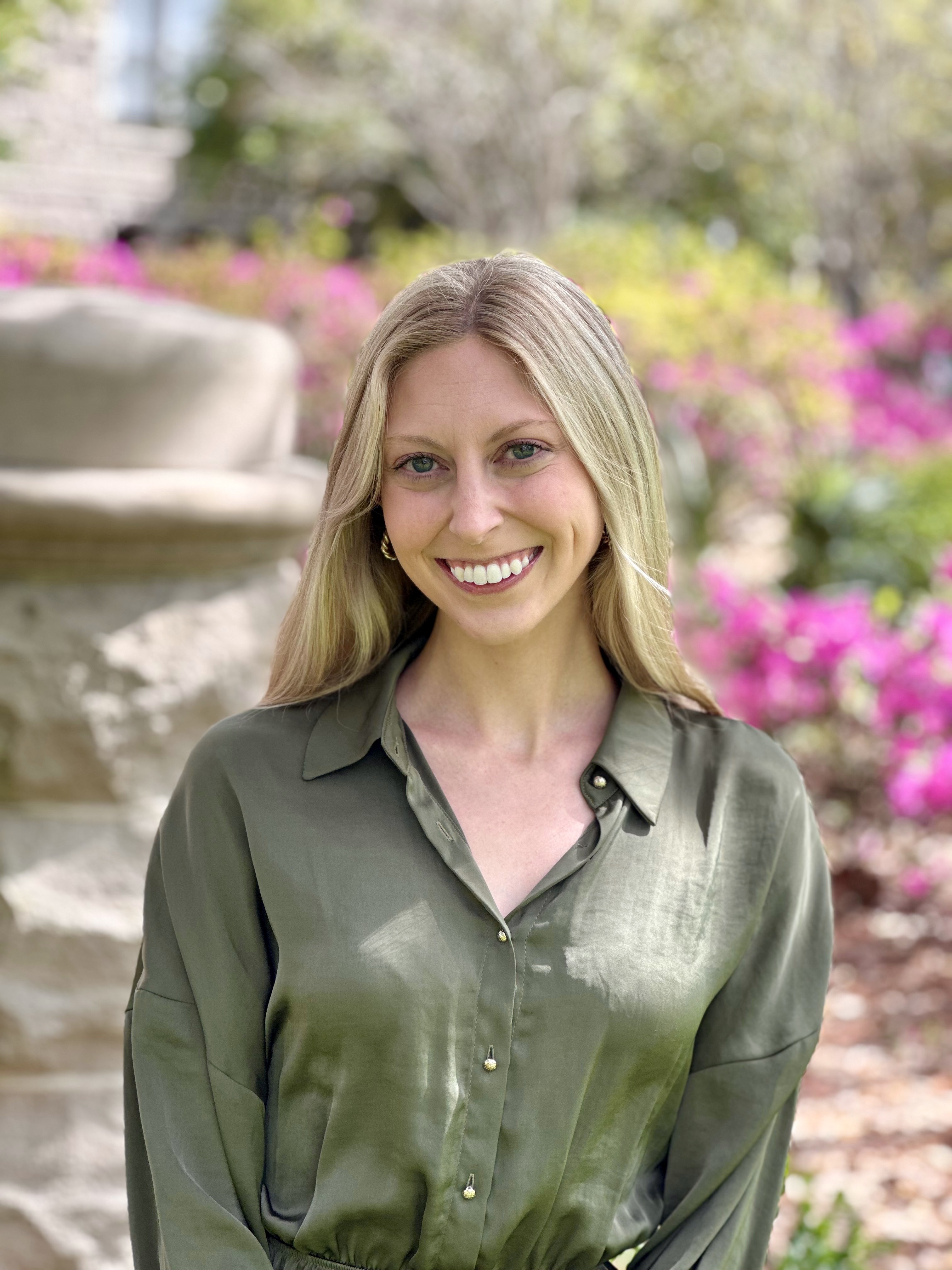 Ariana O'Shea Benes LCSW is a therapist serving TN.