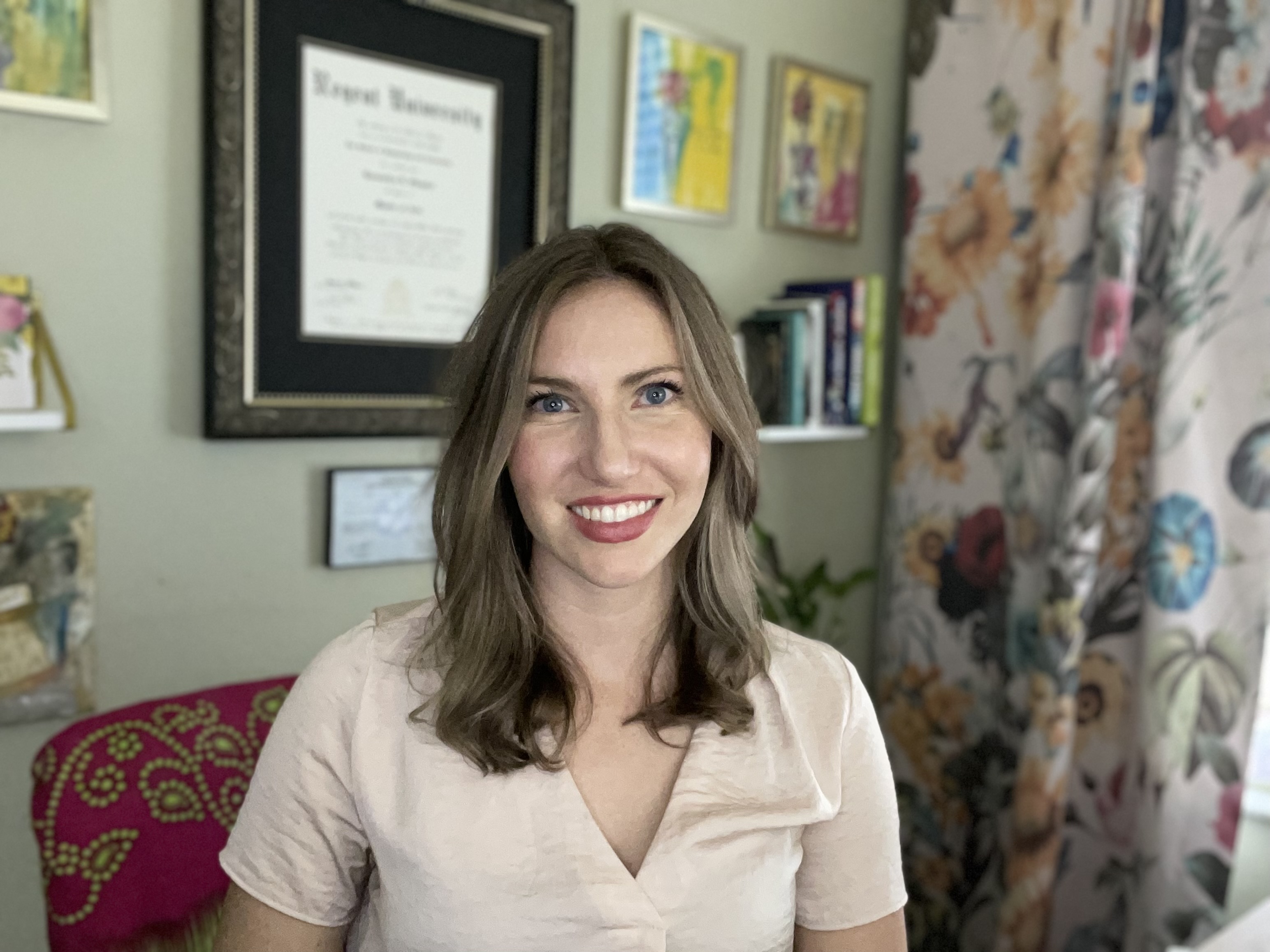 Ms. Kassie McCune LMHC is a therapist serving FL, GA, MA, UT and VA.