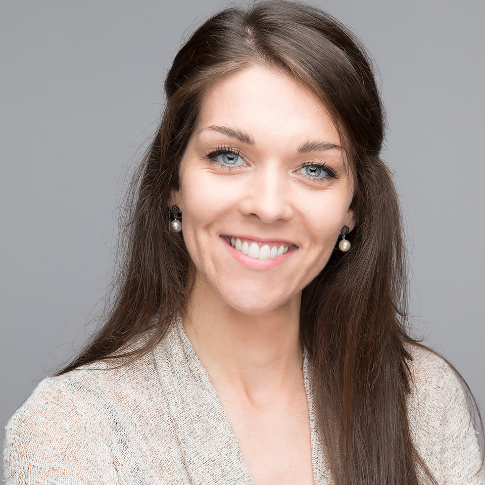 Erin Runt LMFT is a therapist serving IL, WA, OR and AZ.