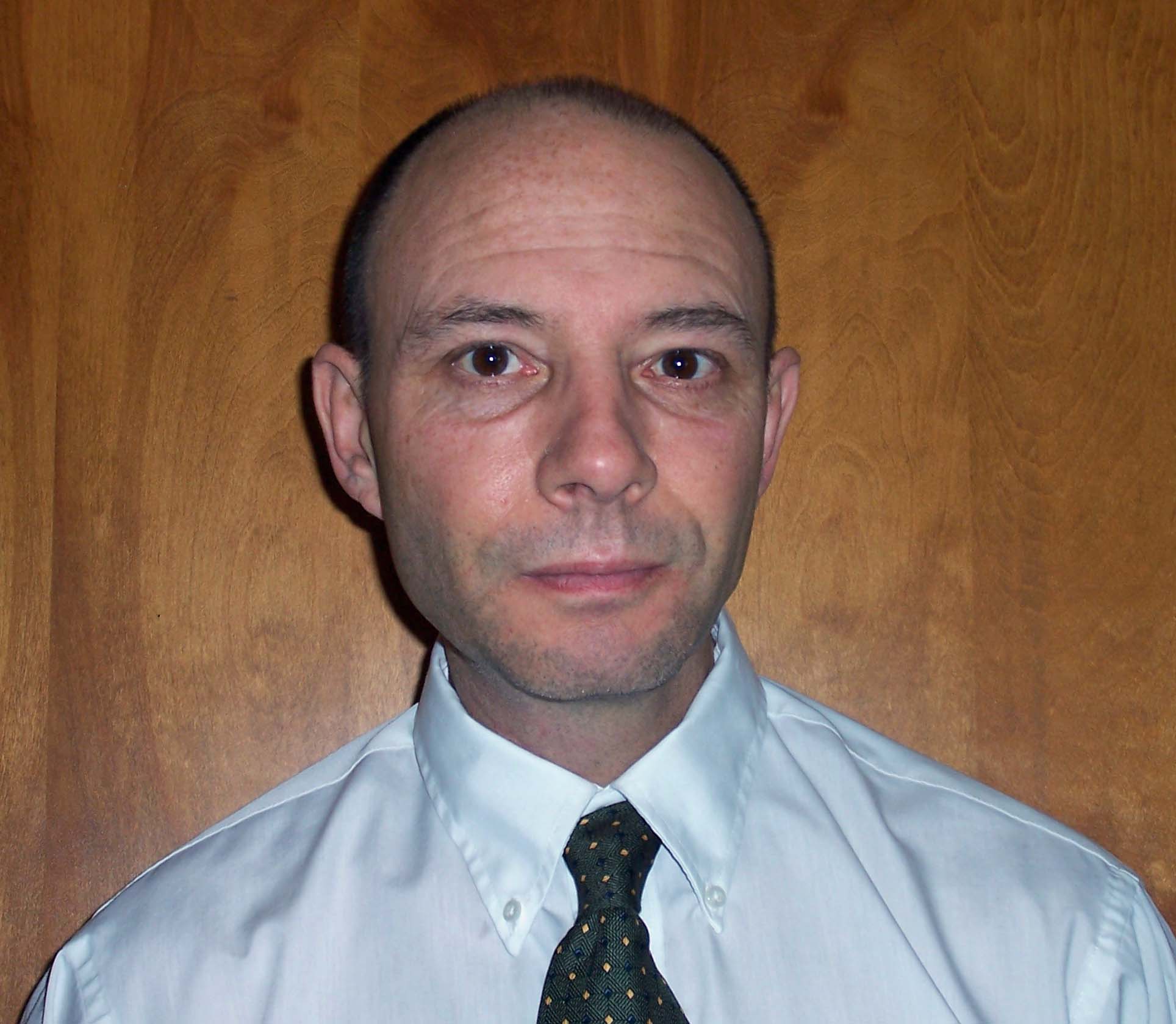 THOMAS DUNNING LMHC is a therapist serving MA.