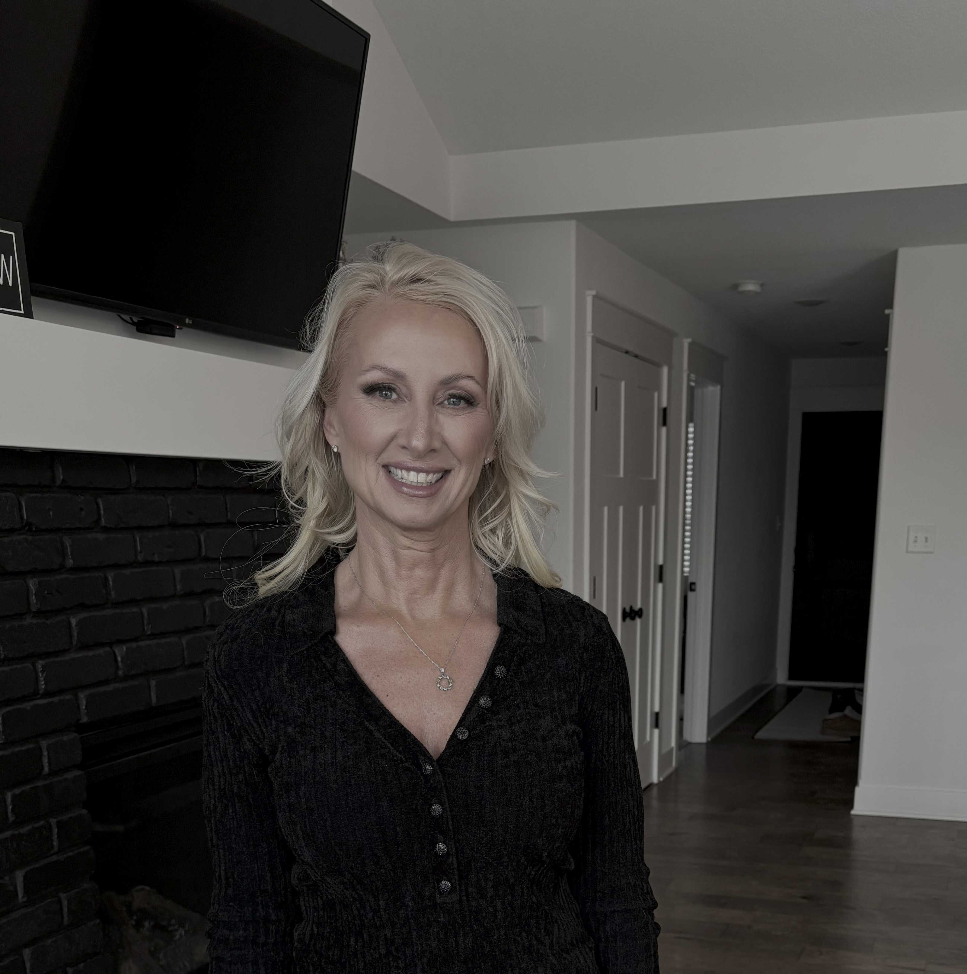 Mrs. Nicole Termini LCSW is a therapist serving MO, KS and NJ.