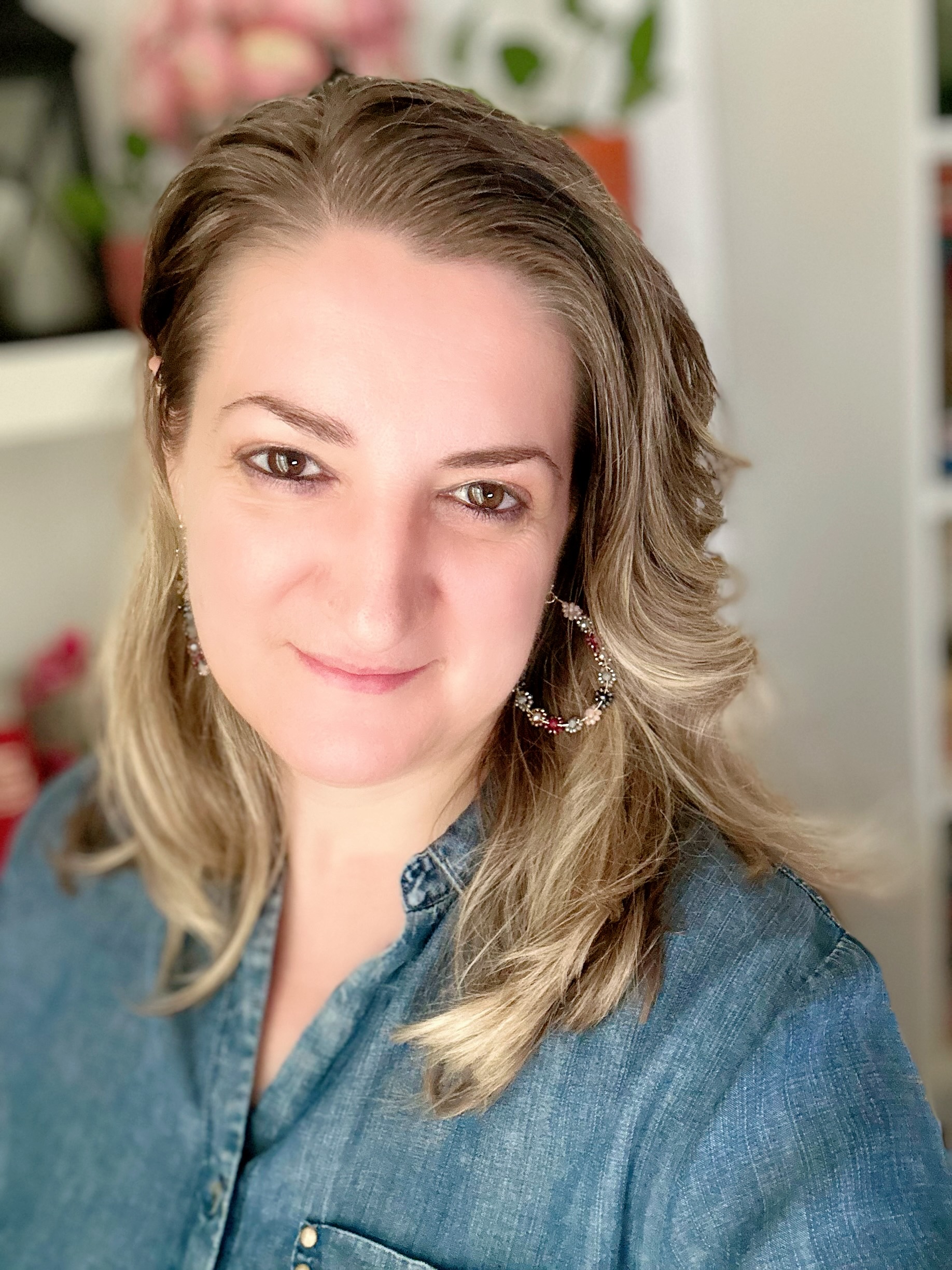 Ms. Feruze Zeko LMHC is a therapist serving NY.