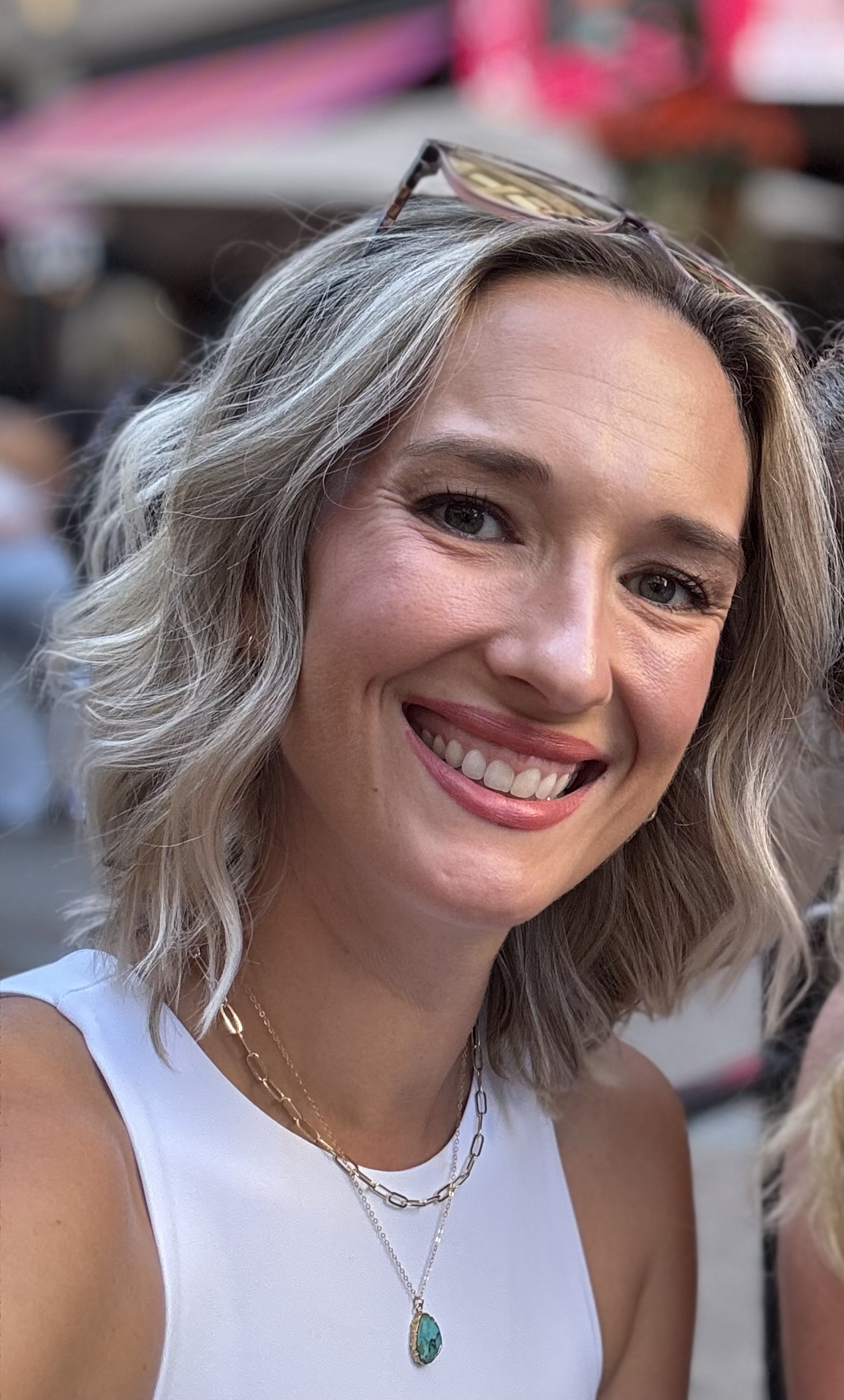 Mrs. Julie Hairston LISW-S is a therapist serving OH.