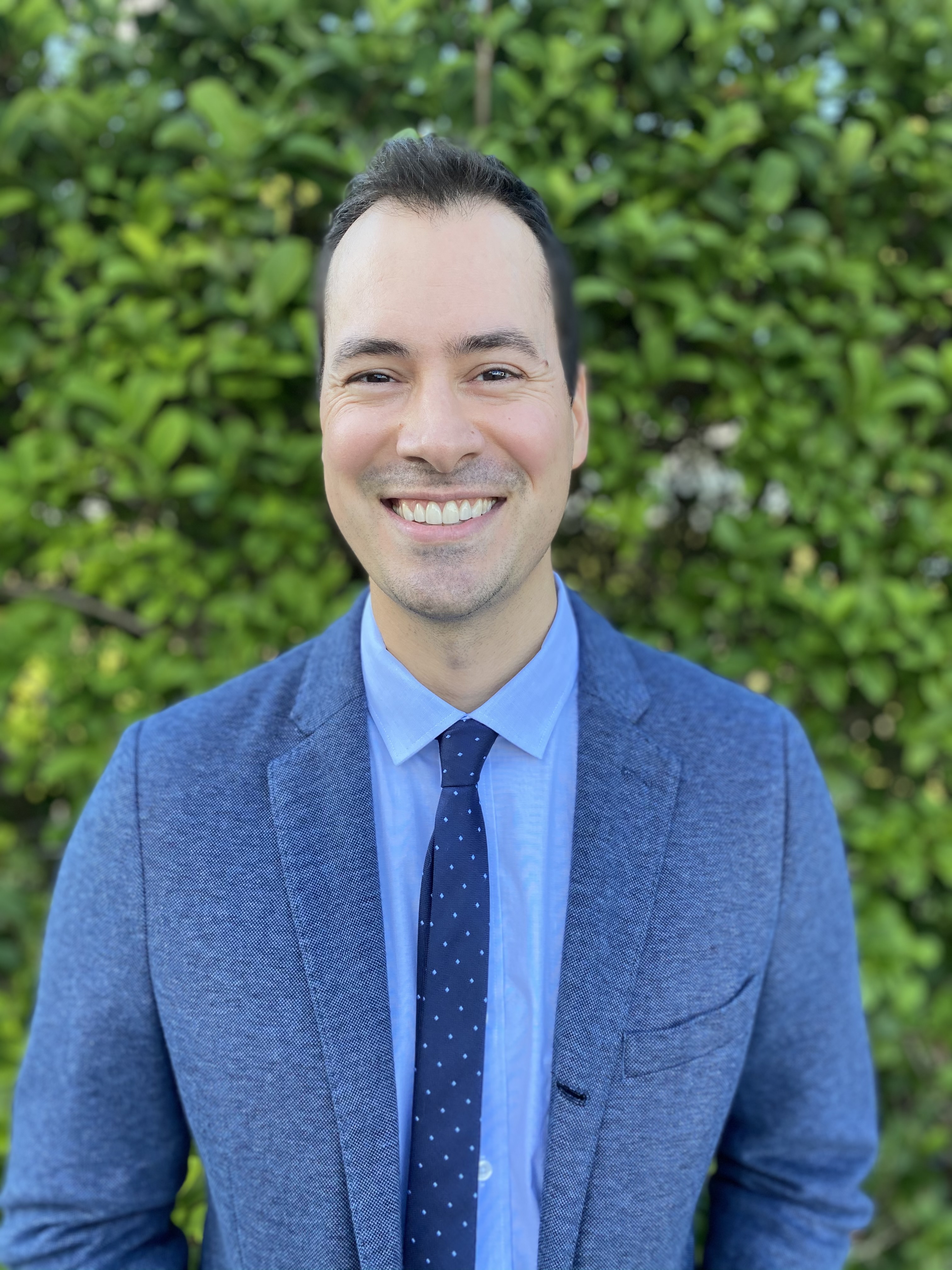 Jesse Ewing LMHC is a therapist serving FL.